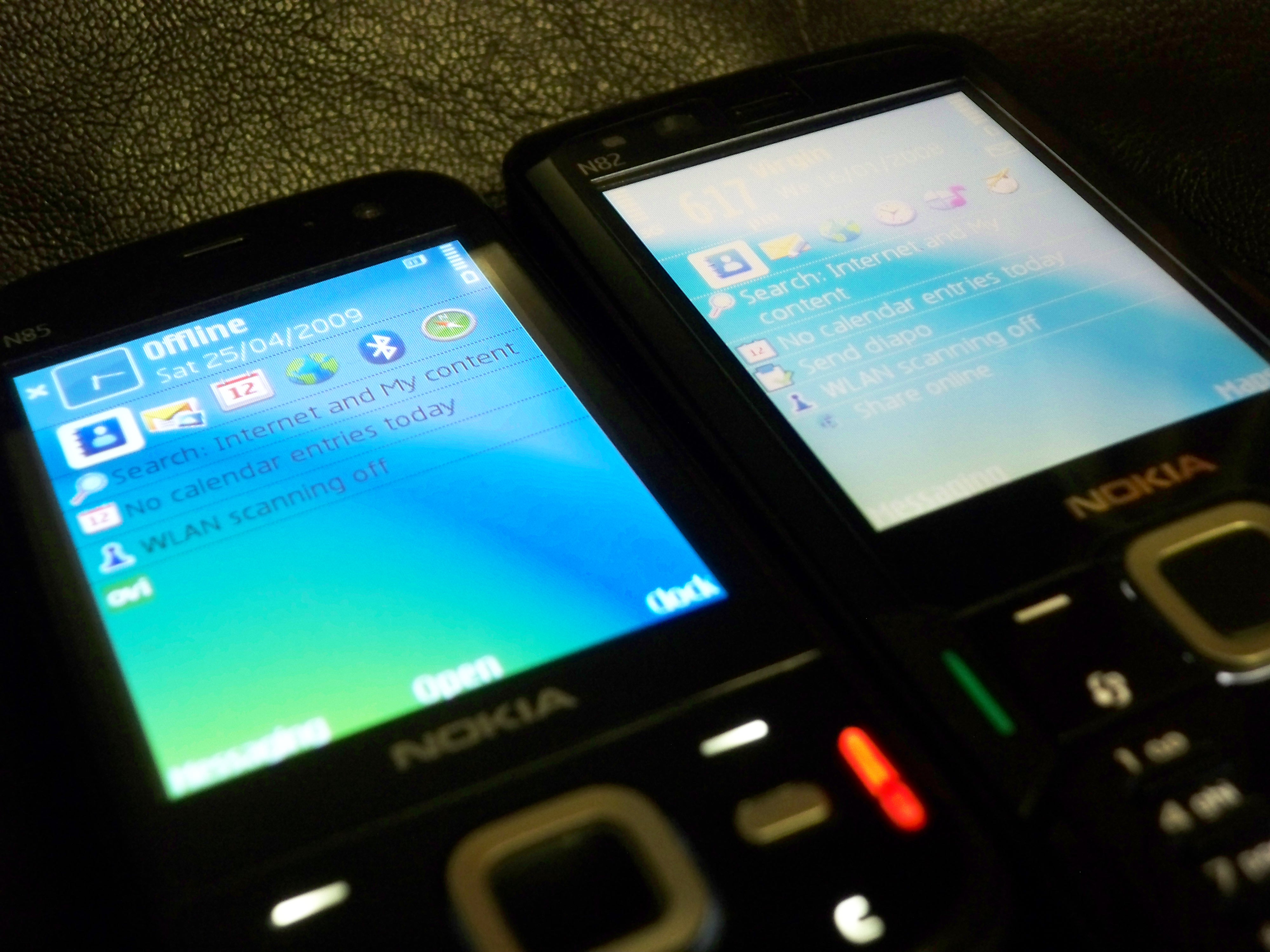 Nokia N85 vs N82 – Part 2 : OLED vs LCD